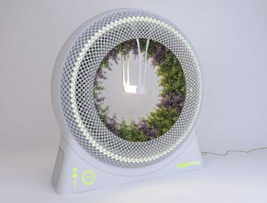 Green-wheel-rotary-frame-hydroponic-garden-nasa - Millennial Magazine