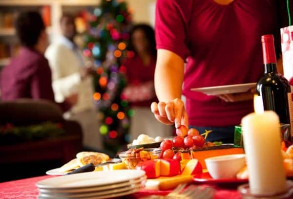 How to host a great dinner party | Millennial Magazine