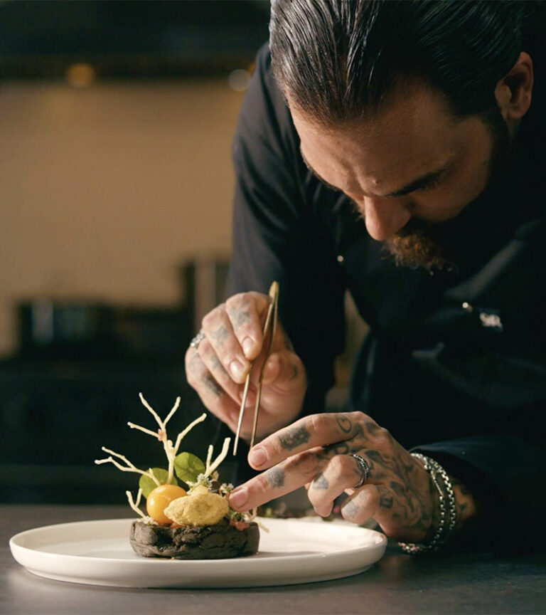 Members-Only Content! Be a Top OnlyFans Girl in 2024 | Millennial Magazine